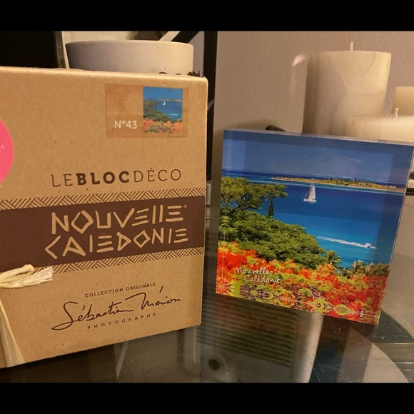 Sebastien Merion | Art | Le Bloc Deco New Caledonia Glass Art By ...
